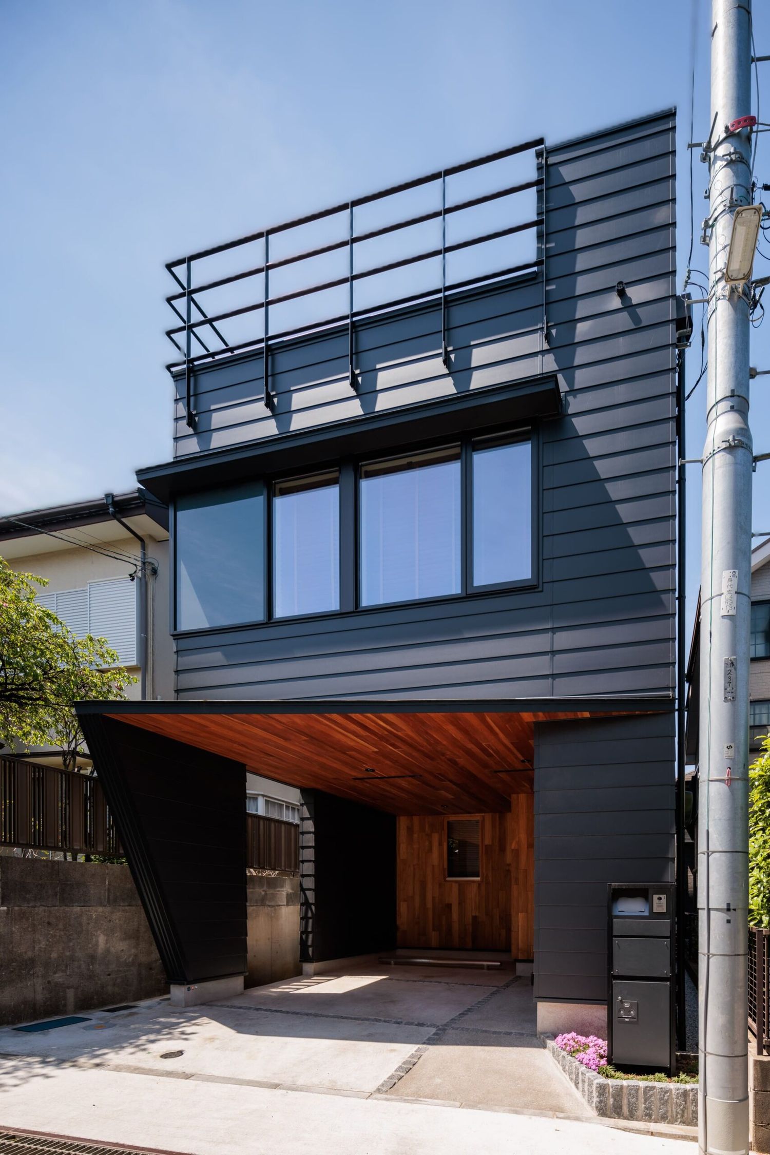 東南アジアの楽園を思わせるような家 | 伊庭工務店 | メタ住宅展示場